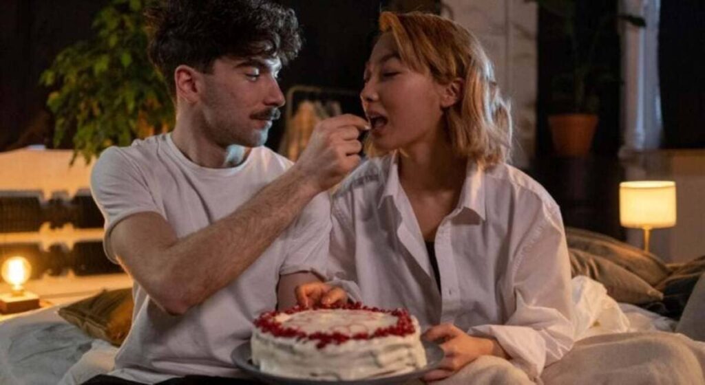 According to science, here’s the ideal age gap for a lasting couple ...