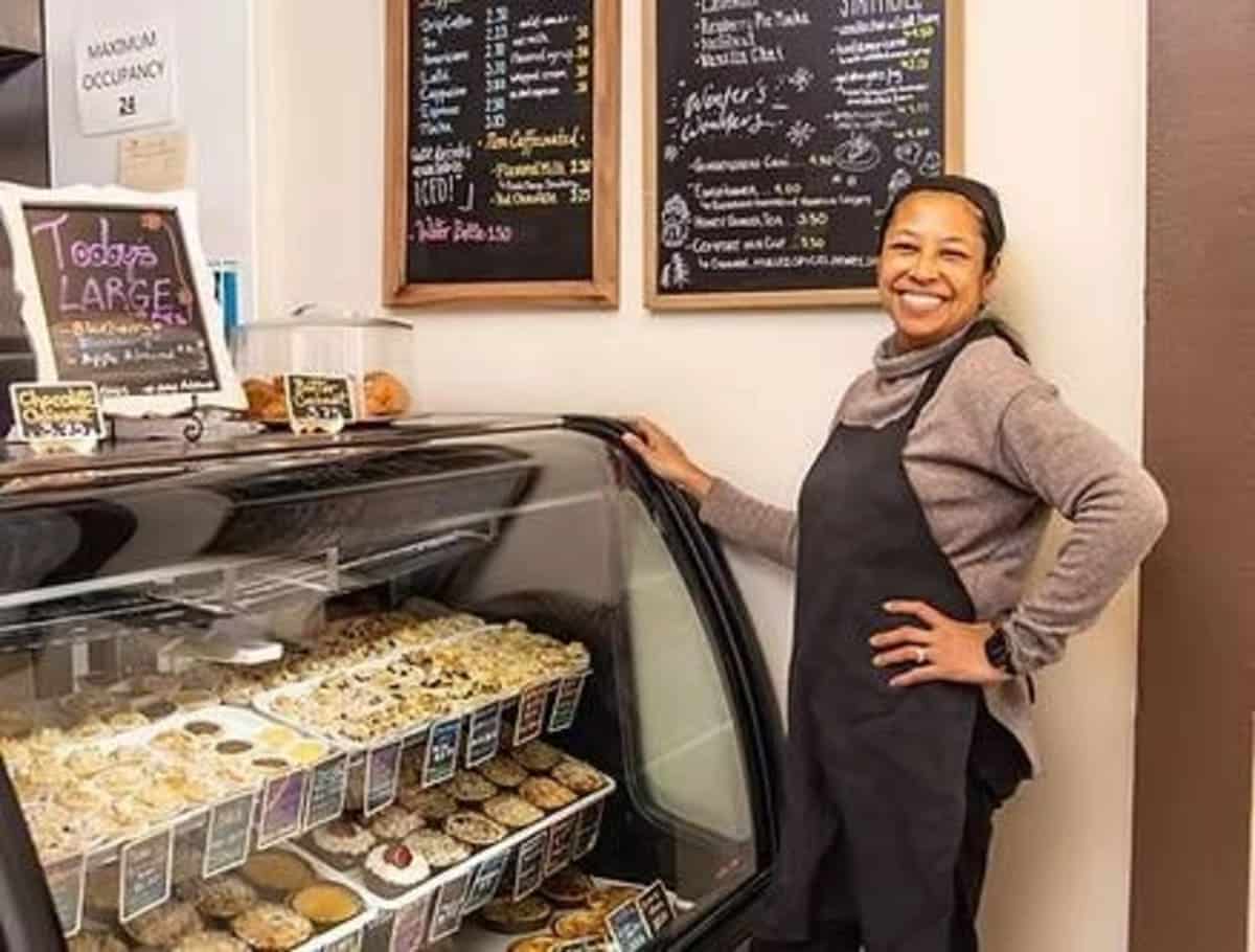 A bakery took a 4,000-cake Tesla order—Elon Musk had to step in to save ...