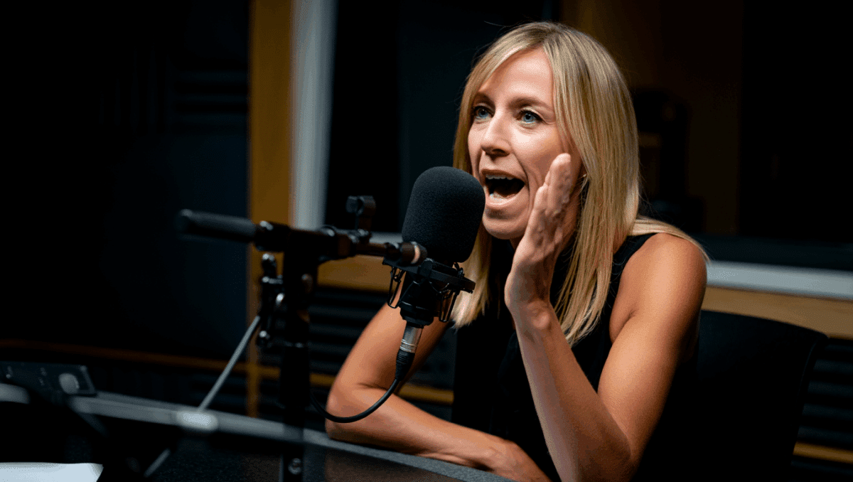 Jennifer Welch: the rise of unhinged podcast moms - The Valley Vanguard